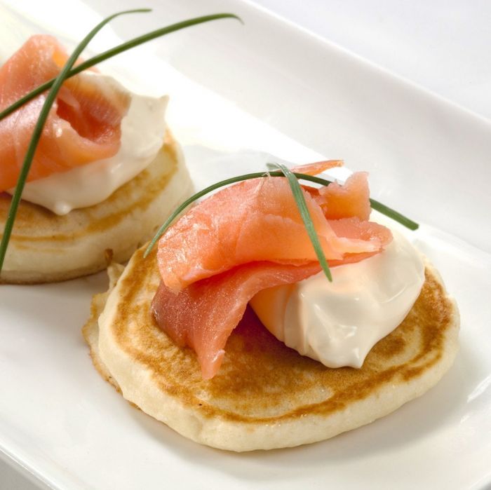 French Cocktail Blinis
